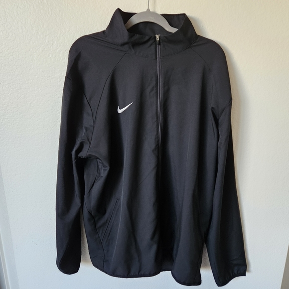 Nike | Jackets & Coats | Nike Mens Training Jacket Size Xxl In Black ...